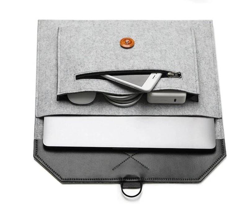 The Buttoned Wool Laptop Sleeve 14-inch | LAPTOP BAGS UK - Laptop Bags UK